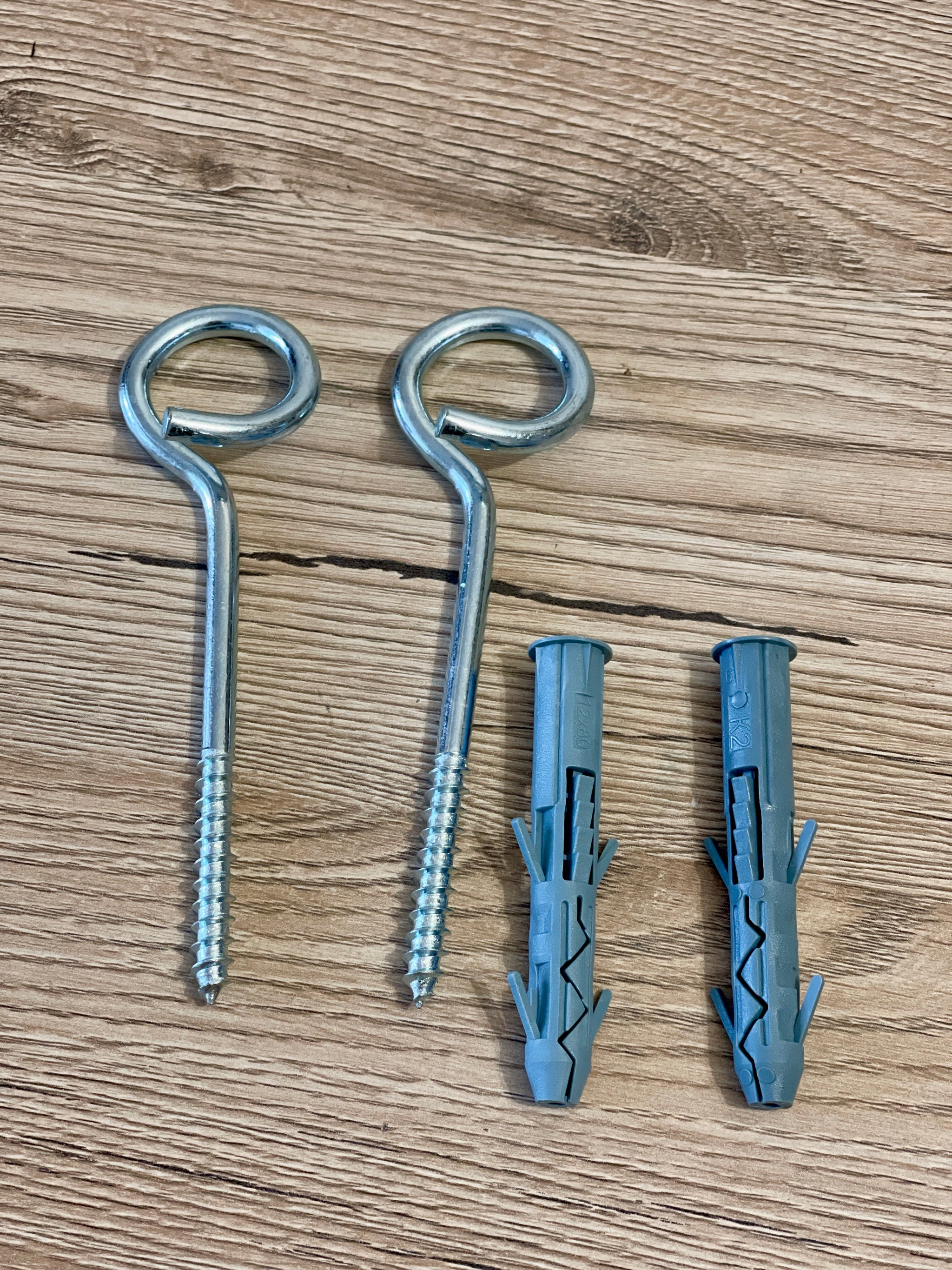 Fastening: hooks with dowel – KidsJumper